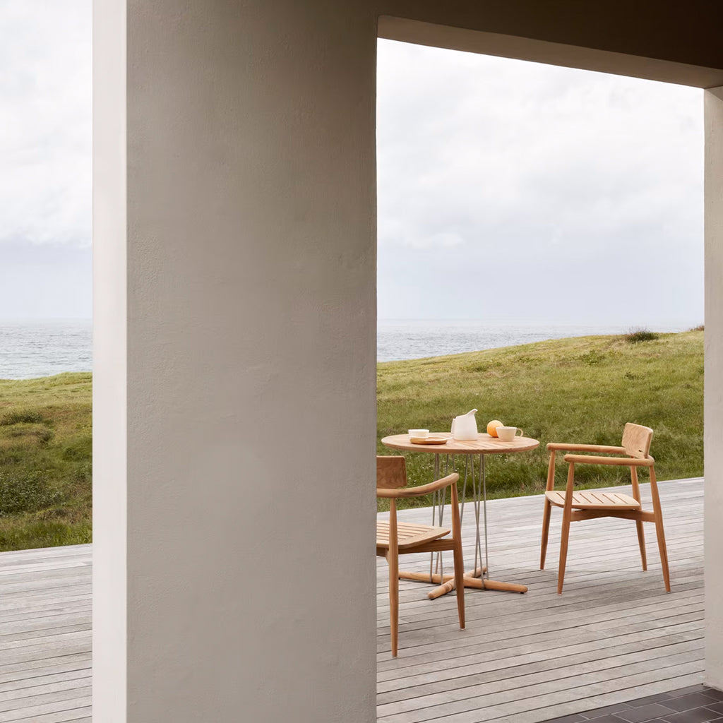Carl Hansen & Søn | E022 Embrace Outdoor Table – Prevalent Projects